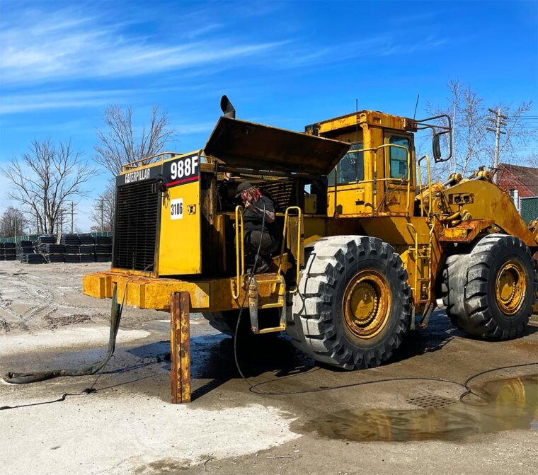 Heavy Equipment Repair - Detroit Equipment