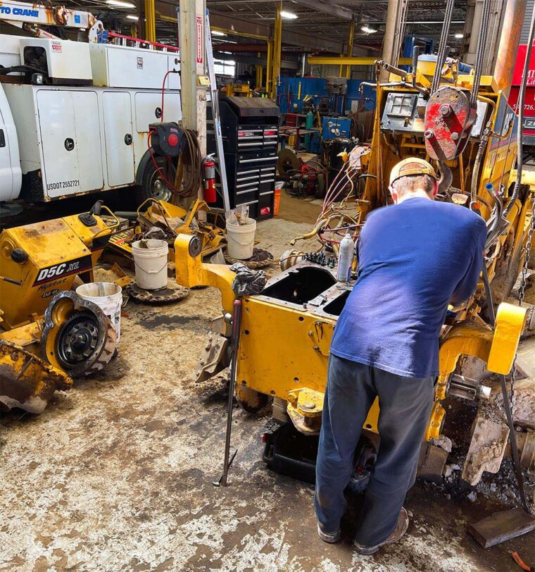 Heavy Equipment Repair - Detroit Equipment