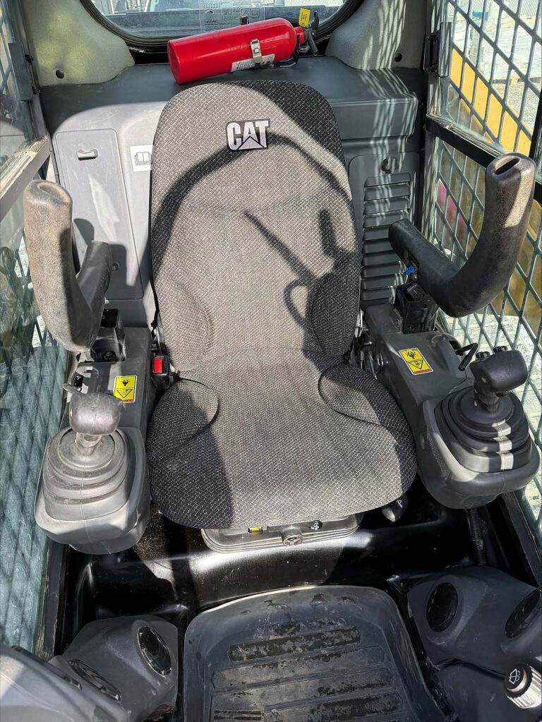 Heavy Equipment For Sale - Detroit Equipment